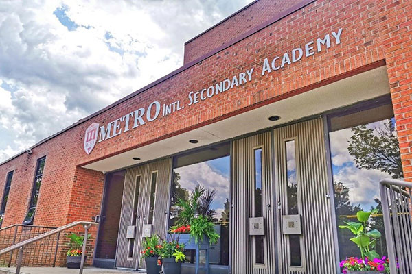 เรียนต่อแคนาดาโรงเรียนมัธยม The Great Lakes College of Toronto, Ontario ...